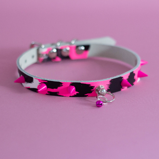 Spiked Neon Leopard collar - Ceremony Leather